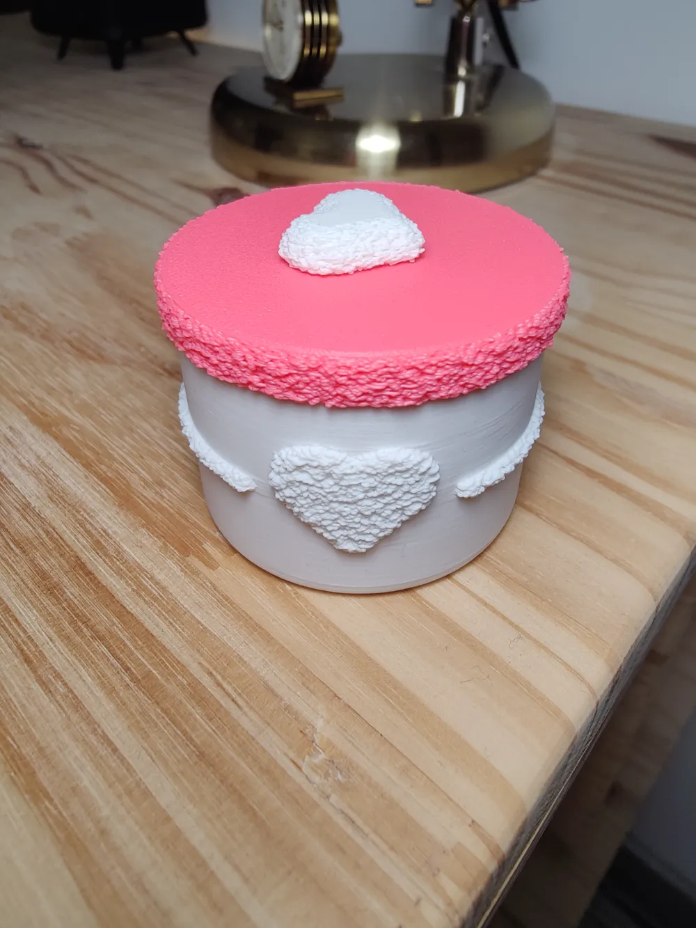 Valentine's Day - Container with a lid and heart by Corentin - MakerWorld