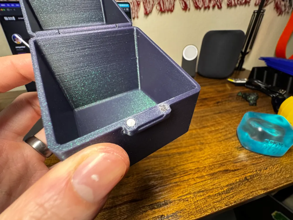 NeeDoh Hinged Storage Box w/ Magnetic Close - Free 3D Print Model ...