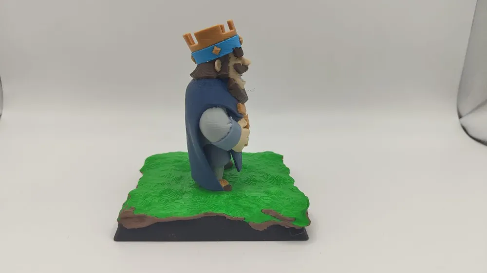 Blue King - Clash Royale - Free 3D Print Model - MakerWorld