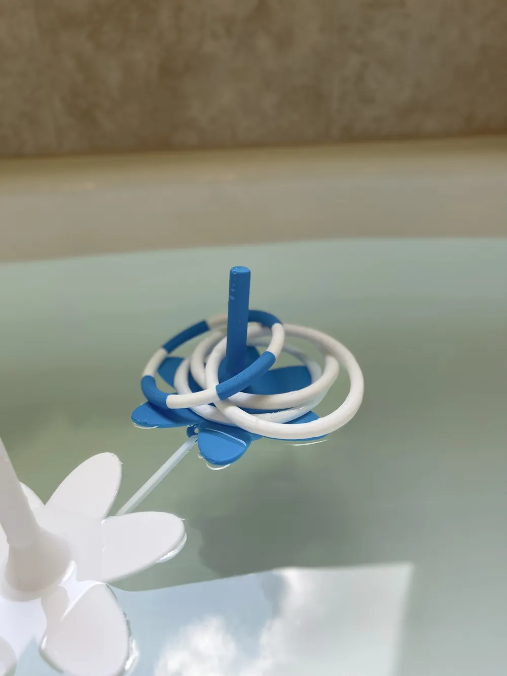 Floating Ring Toss Toy (for swimming pool & bath) by Nimburs MakerWorld ...