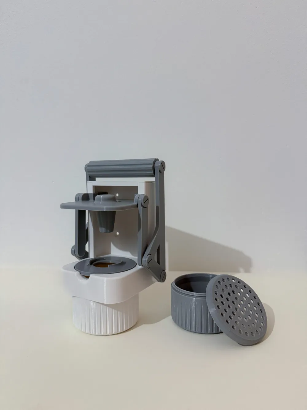 Coffee Pod Recycler by Aaron Broom MakerWorld: Download Free 3D Models