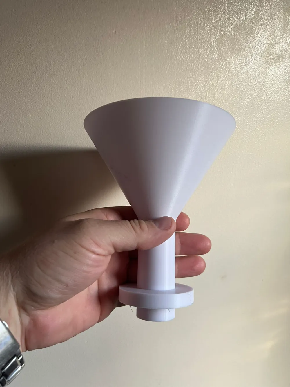 150mm Vented Funnel with cap Remixed by tonyst - MakerWorld