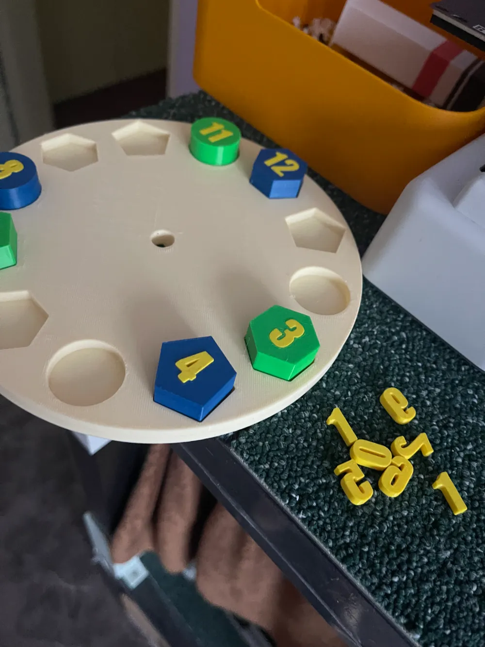 Clock - puzzle for kids by intommy - MakerWorld