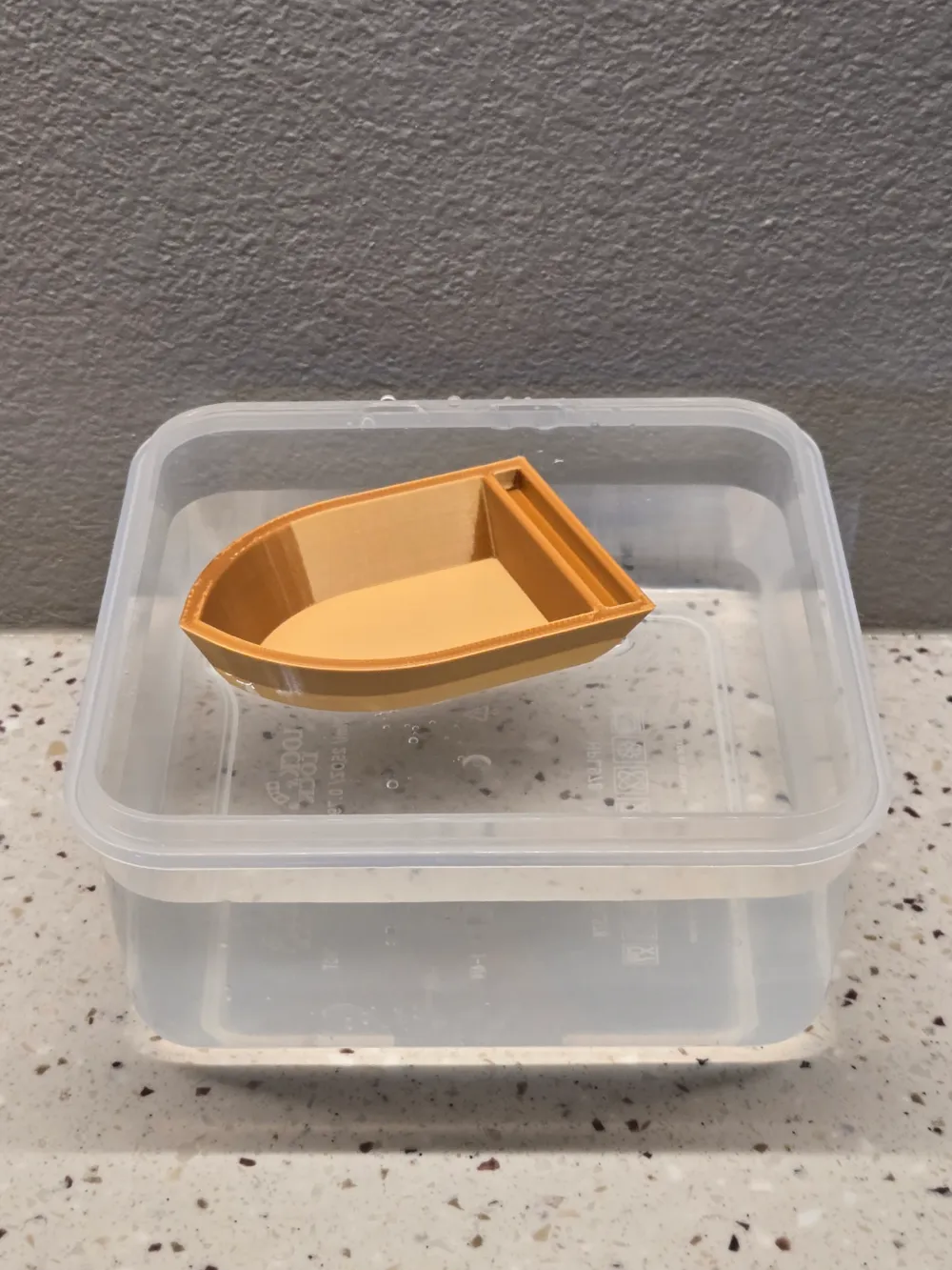 Fun little floating boat - Free 3D Print Model - MakerWorld