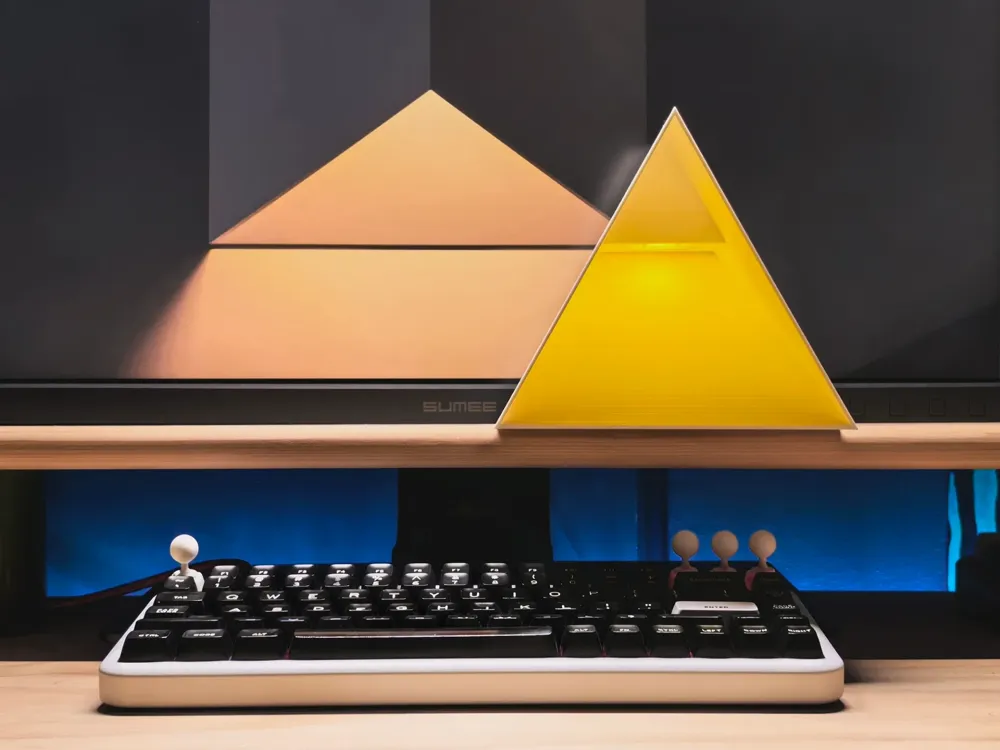 Equilateral Triangle Light by Sumee1798 MakerWorld: Download Free 3D Models