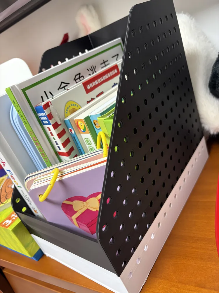 Desktop Bookends - With Pegboard - Free 3D Print Model - MakerWorld