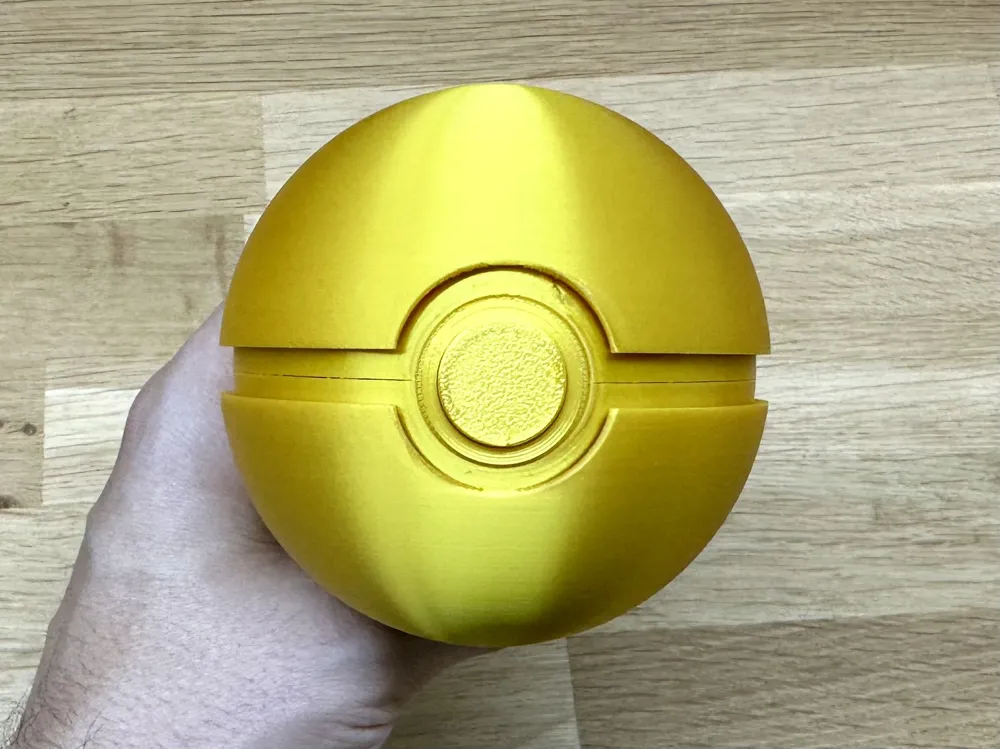 Poké Ball Dorada - Pokémon - Poké Ball Funcional por Torikami ...