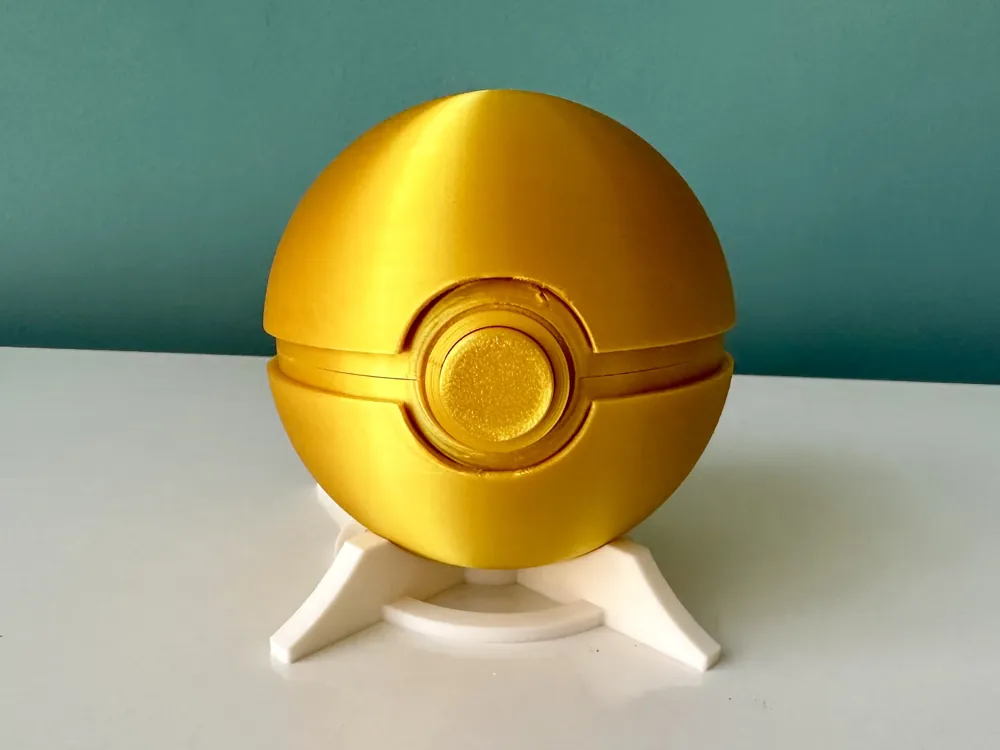 Palla Dorata - Pokémon - Poké Ball Funzionale da Torikami MakerWorld ...