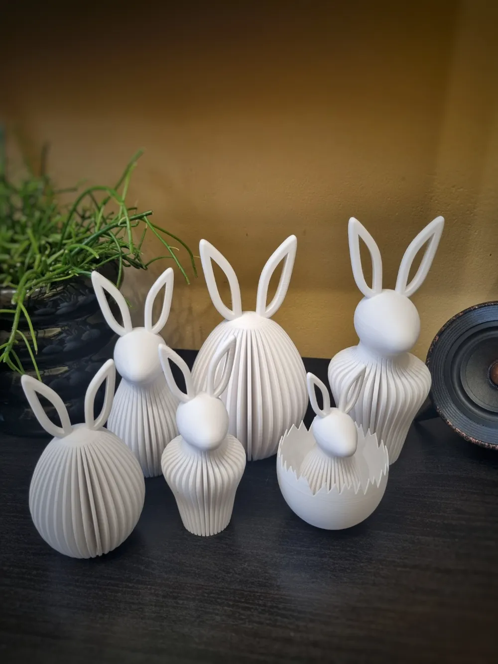 Modern Easter egg-bunny by HorakCNC - MakerWorld