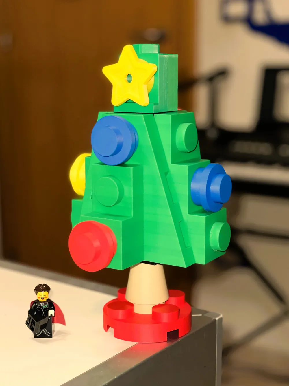 Giant brick-style Christmas tree - Free 3D Print Model - MakerWorld