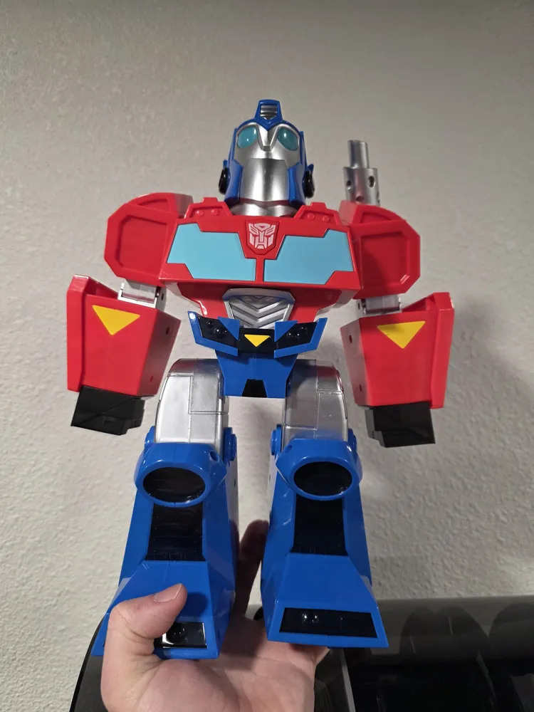 Rescue Bots Optimus Prime Battery Cover - Free 3D Print Model - MakerWorld