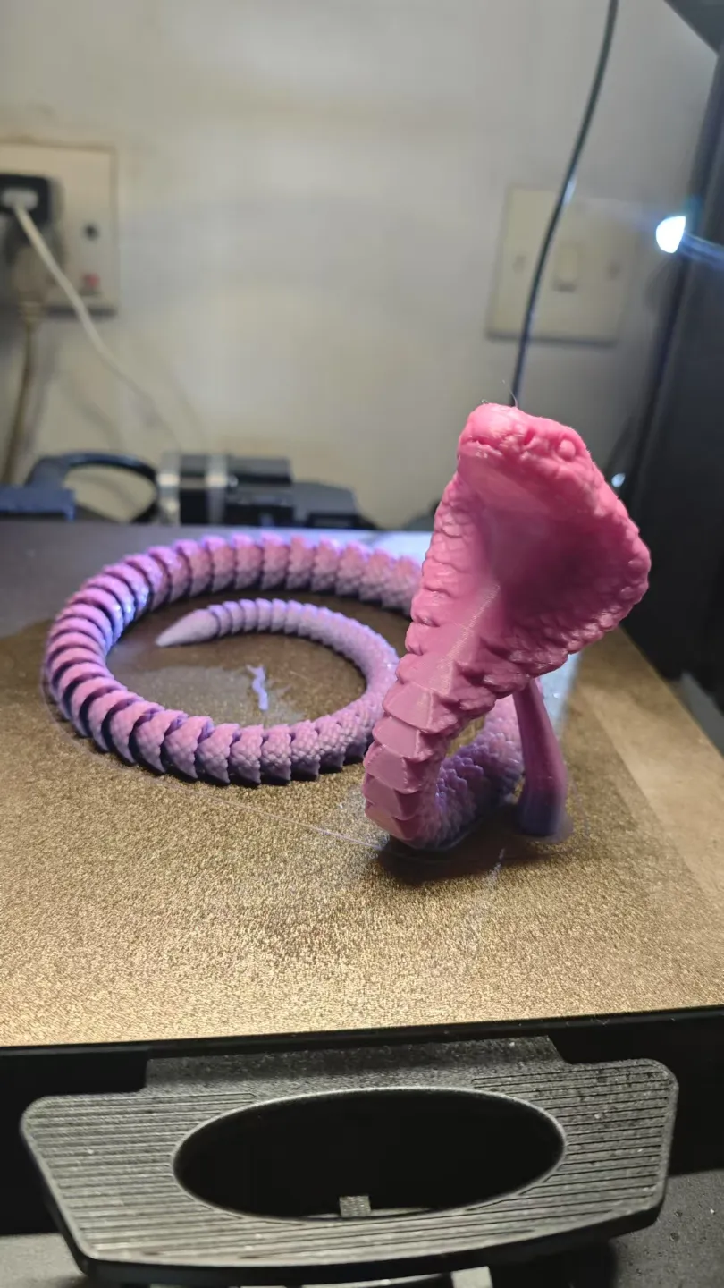 Articulated Cobra by Uncle Cat - MakerWorld