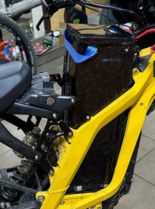 Surron Light Bee battery case for 21700 by Stalowa rura MakerWorld ...