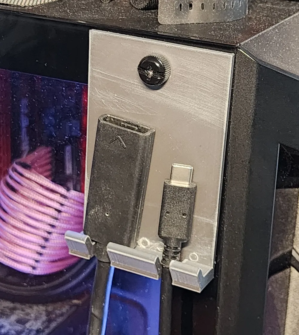 Case Mounted Wire Holder by Silver Harmony Studios - MakerWorld