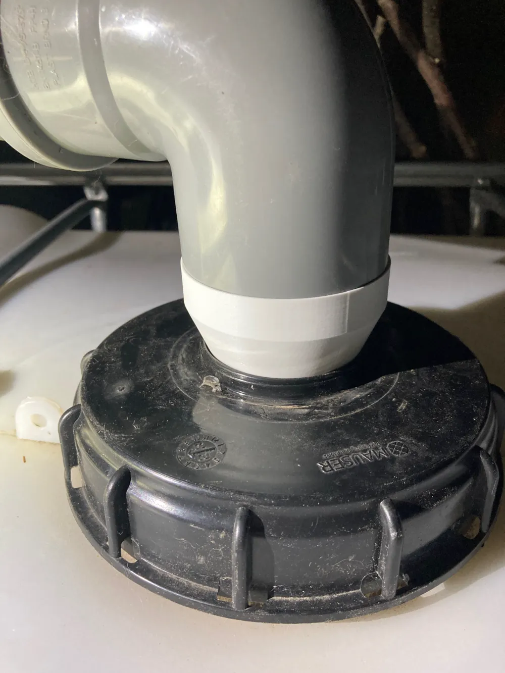 IBC Container Pipe Adapter with Strainer by MatusL MakerWorld: Download ...