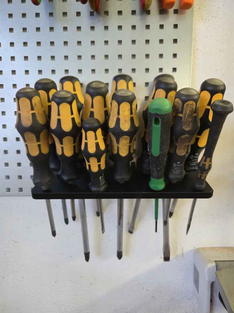 Screwdriver holder for pegboard - Free 3D Print Model - MakerWorld