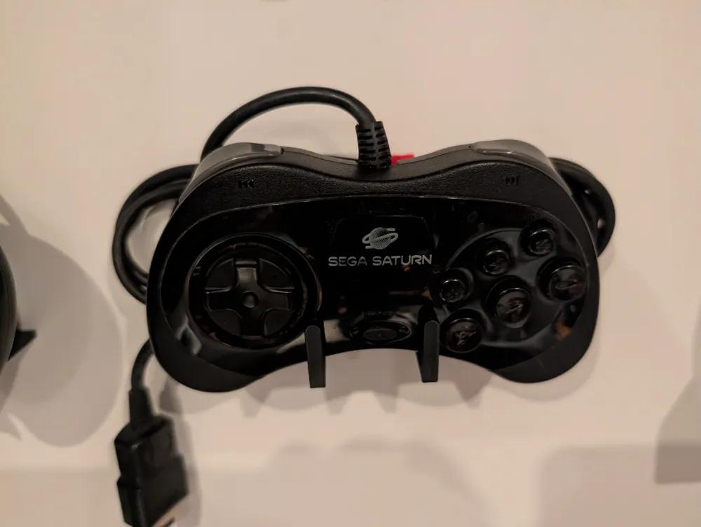 Sega Saturn Model 2 controller wallmount - Free 3D Print Model - MakerWorld