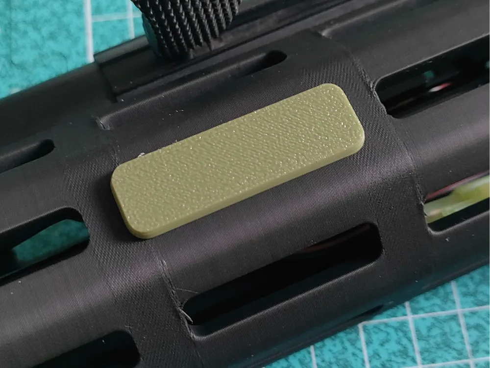 MLOK Cover for MP5 Handguard (no Screws) by Sir.Puchtuning - MakerWorld