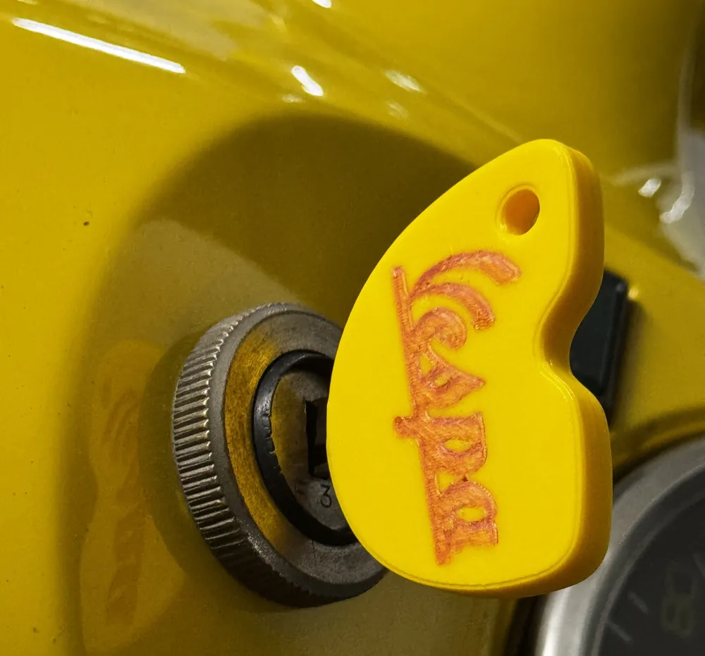 Vespa Retro Key Restyle - Free 3D Print Model - MakerWorld