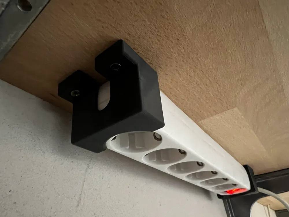 Powerstrip mounting brackets by YMO_1990 - MakerWorld