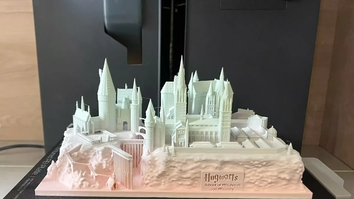 Hogwarts Castle - Free 3D Print Model - MakerWorld