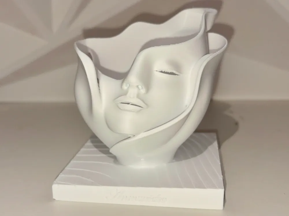 Gothic Style Face Planter - Free 3D Print Model - MakerWorld
