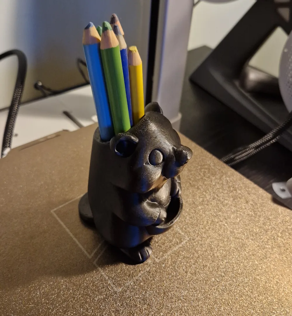 Beaver Pencil Holder / Desk Organizer - Free 3D Print Model - MakerWorld