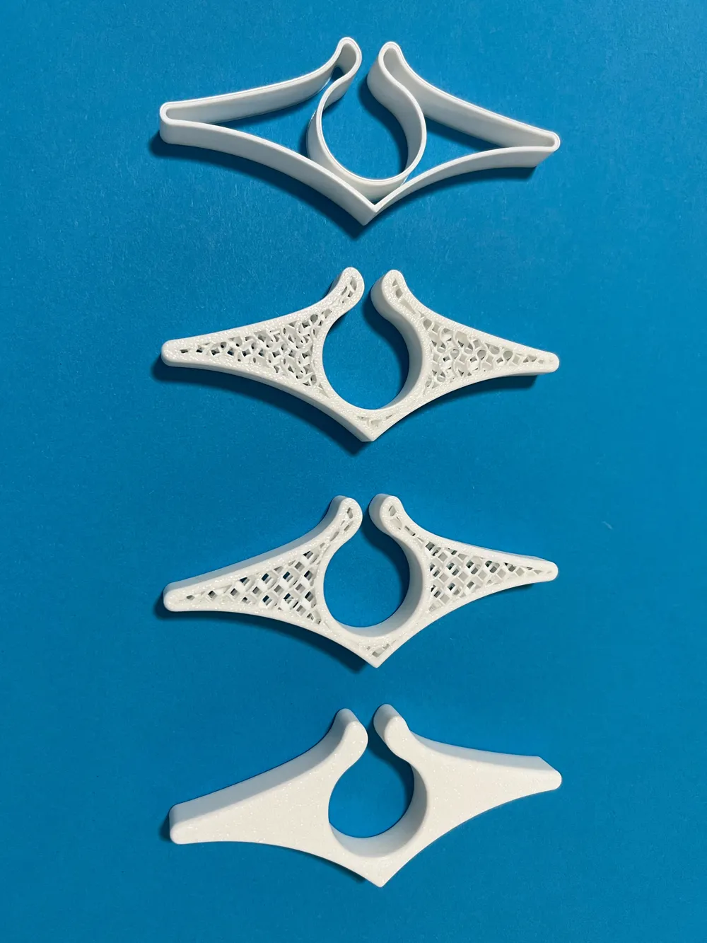 Manta Ray Book Holder - Free 3D Print Model - MakerWorld