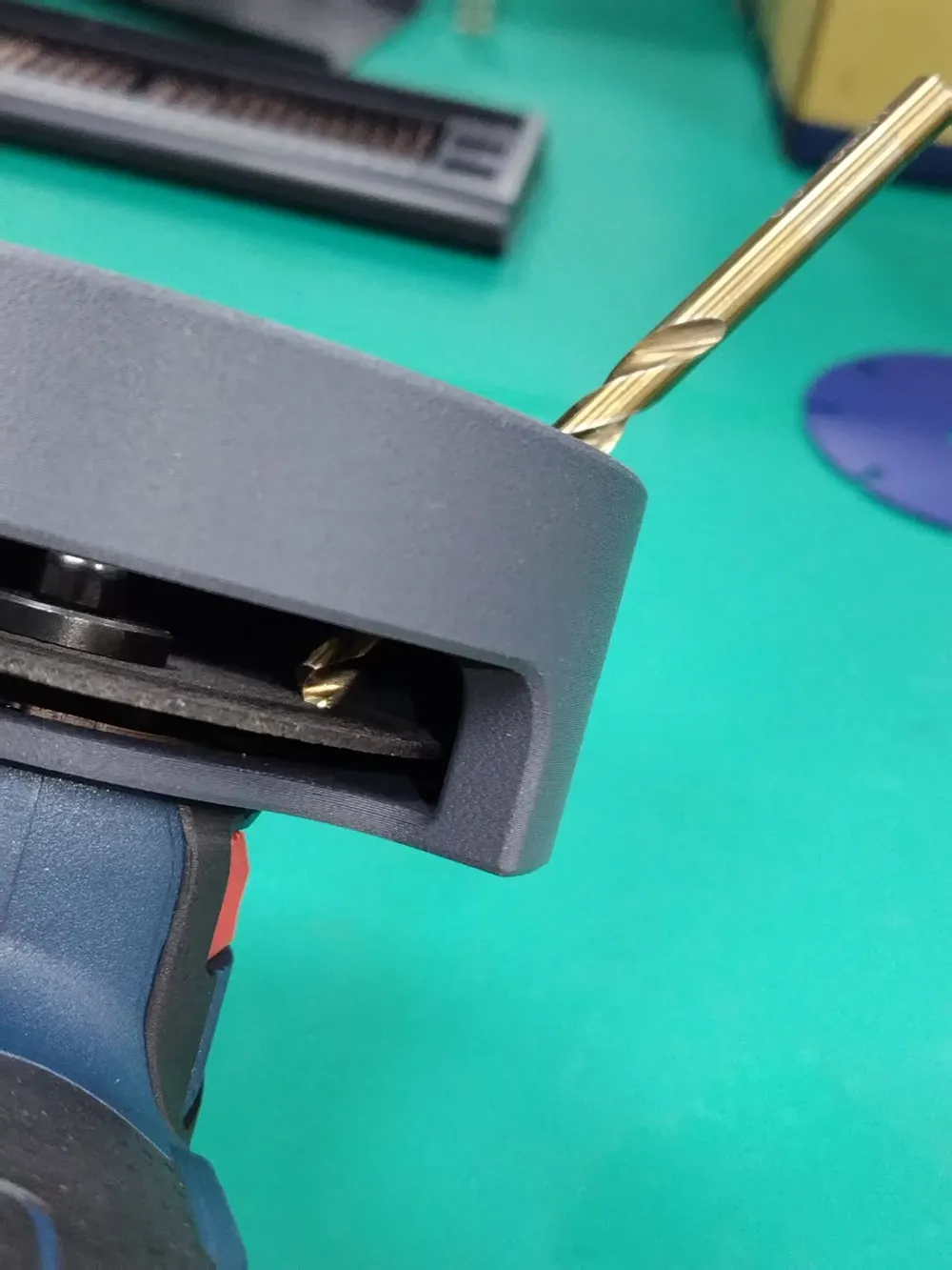 BOSCH GWS 12V-76 drill grinder drill bit grinding jig - Free 3D Print ...