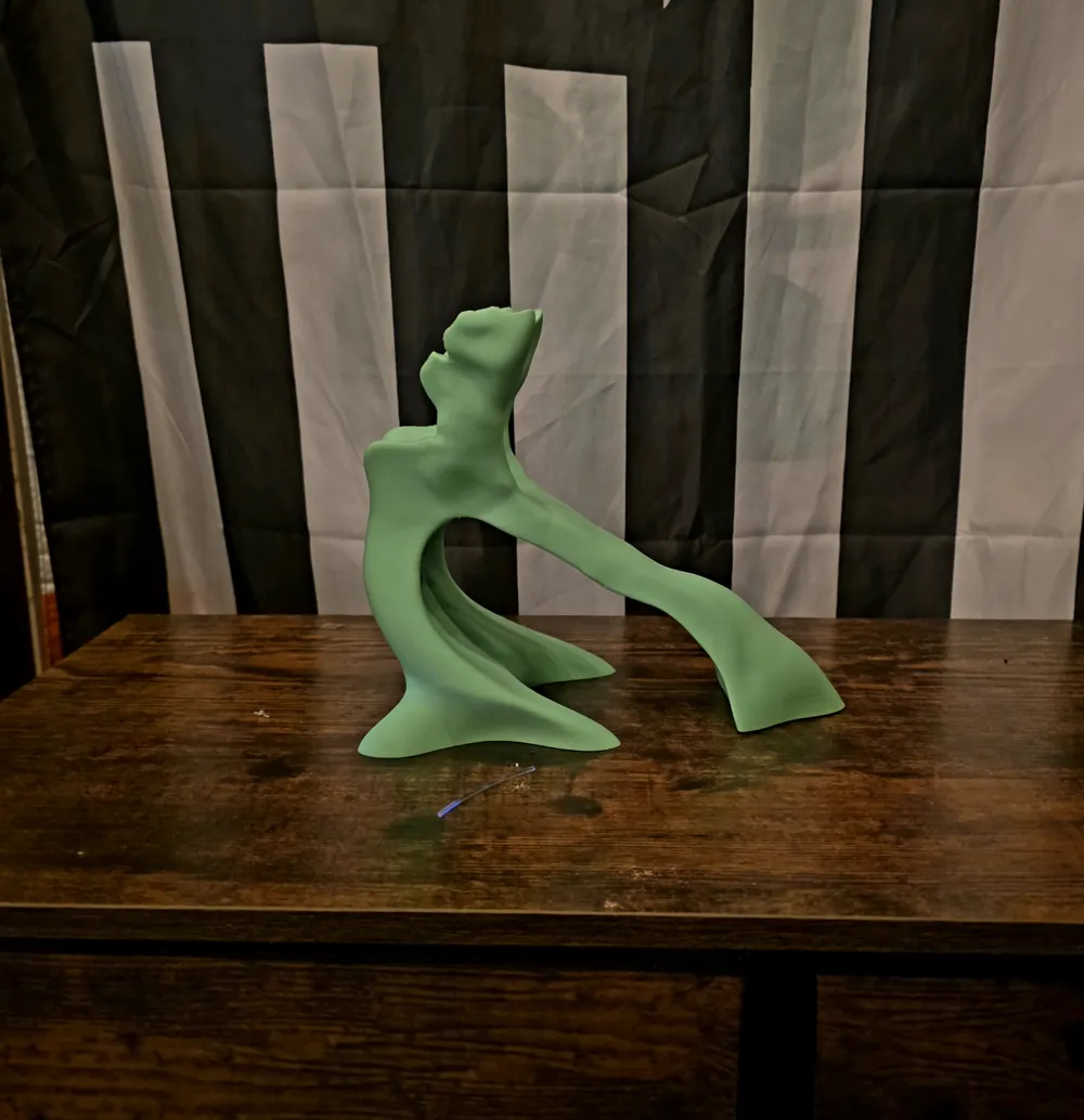 Hirsch Euro Tischständer Version 2 von DTM247 MakerWorld: Kostenlose 3D ...