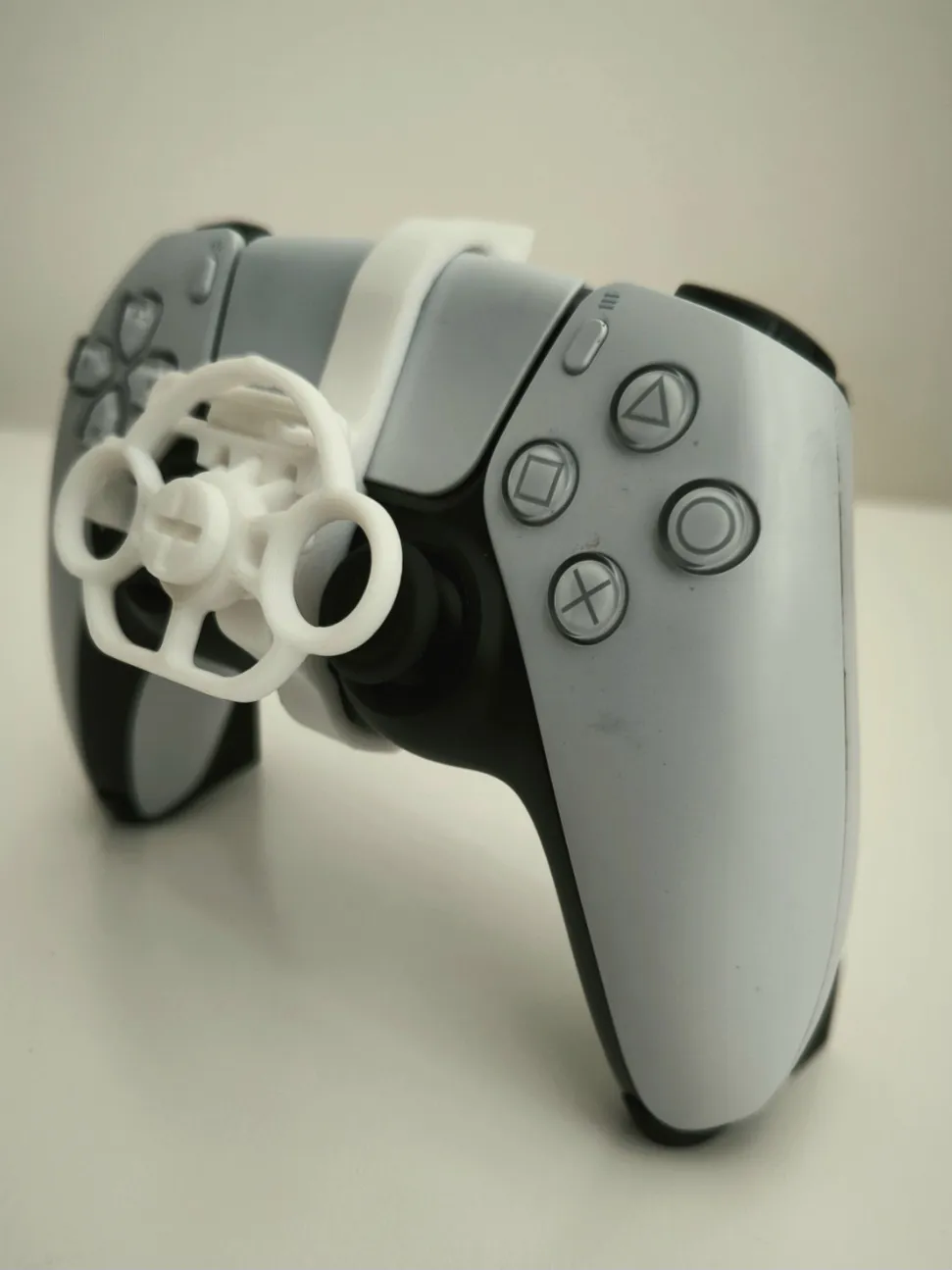 Bearing-less PS5 controller mini wheel by CreateX3D MakerWorld ...