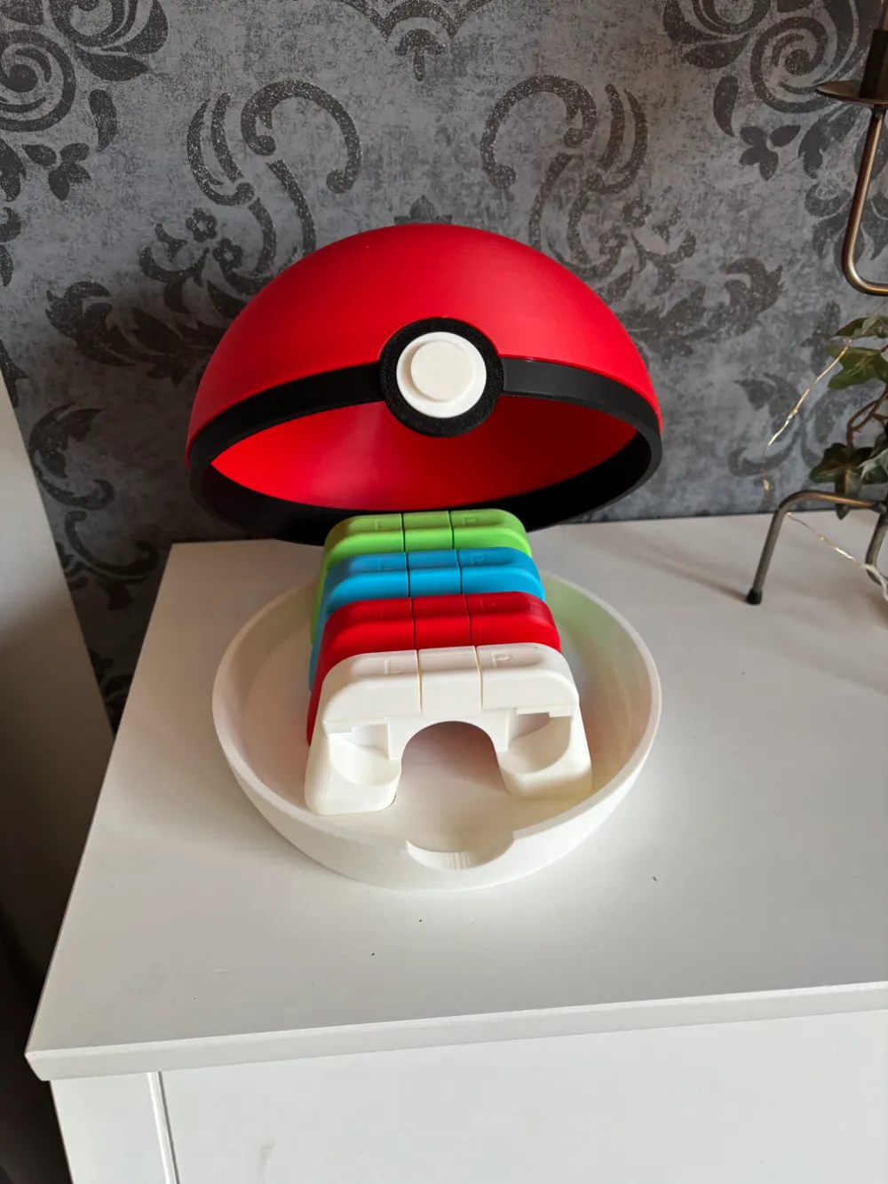 Pokeball Nintendo Switch JoyCon Controller Stand - Free 3D Print Model ...