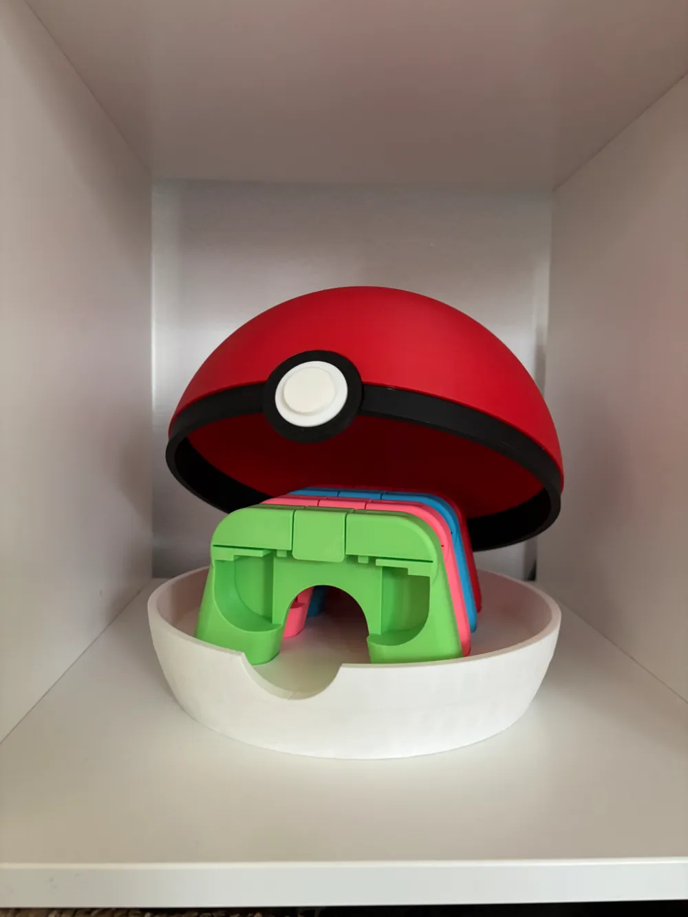 Pokeball Nintendo Switch JoyCon Controller Stand by Rianski Schipanski ...