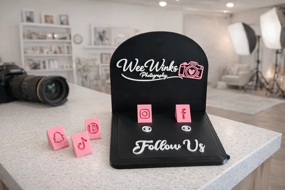 Social Media NFC Display Stand - Free 3D Print Model - MakerWorld