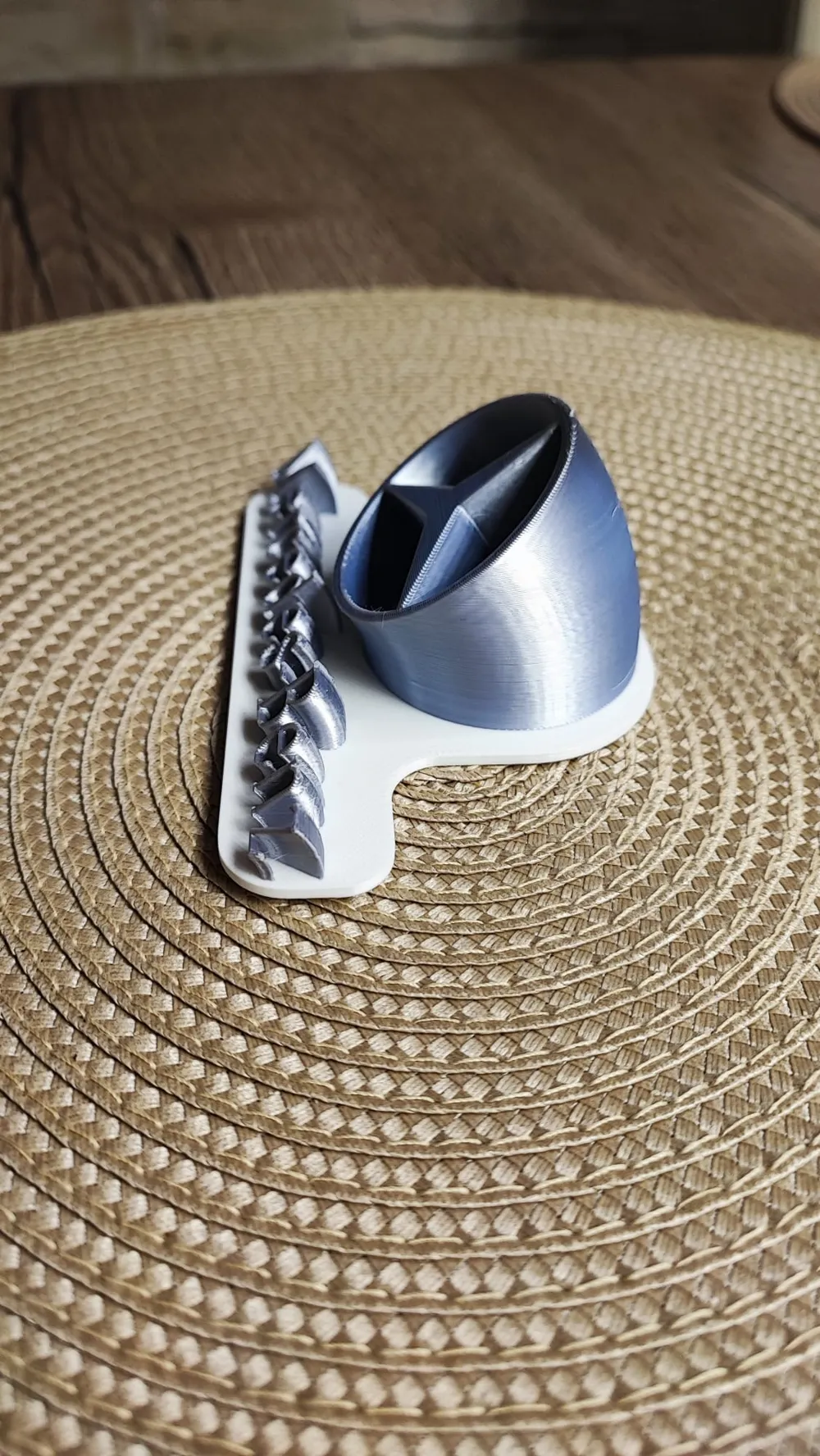 Mercedes Car Logo Stand by daniel.rynduch MakerWorld: Download Free 3D ...