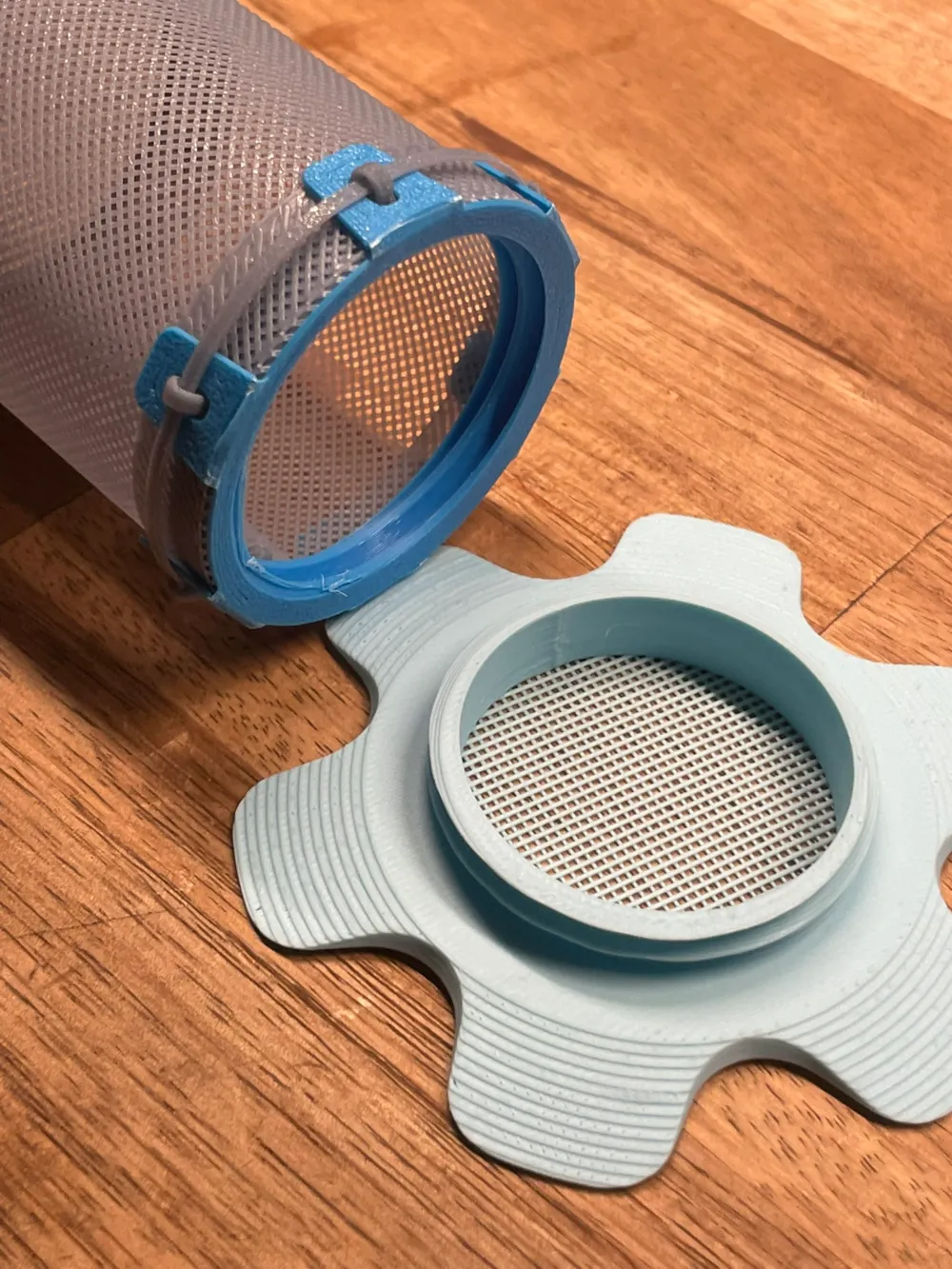 Silica Mesh Pouch with Screw LID Remixed by Liviu - MakerWorld
