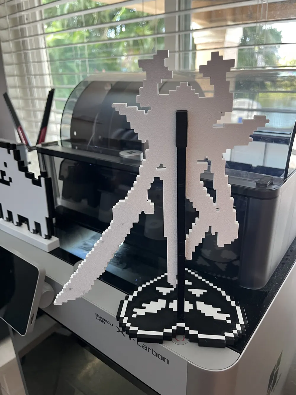 Roaring Knight Display/Stand by John Doe MakerWorld: Download Free 3D ...