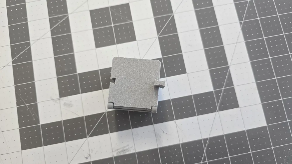 Snap-Fit Modular Vial Box by MythmarcoMakerWorld: Download Free 3D Models