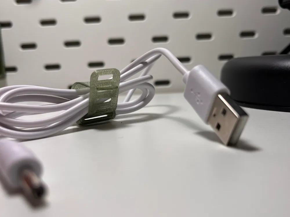 Zip ties to hold your cables in place by Elli - MakerWorld