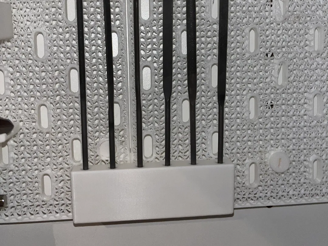 Skadis 6 Needle File Holder - Free 3D Print Model - MakerWorld