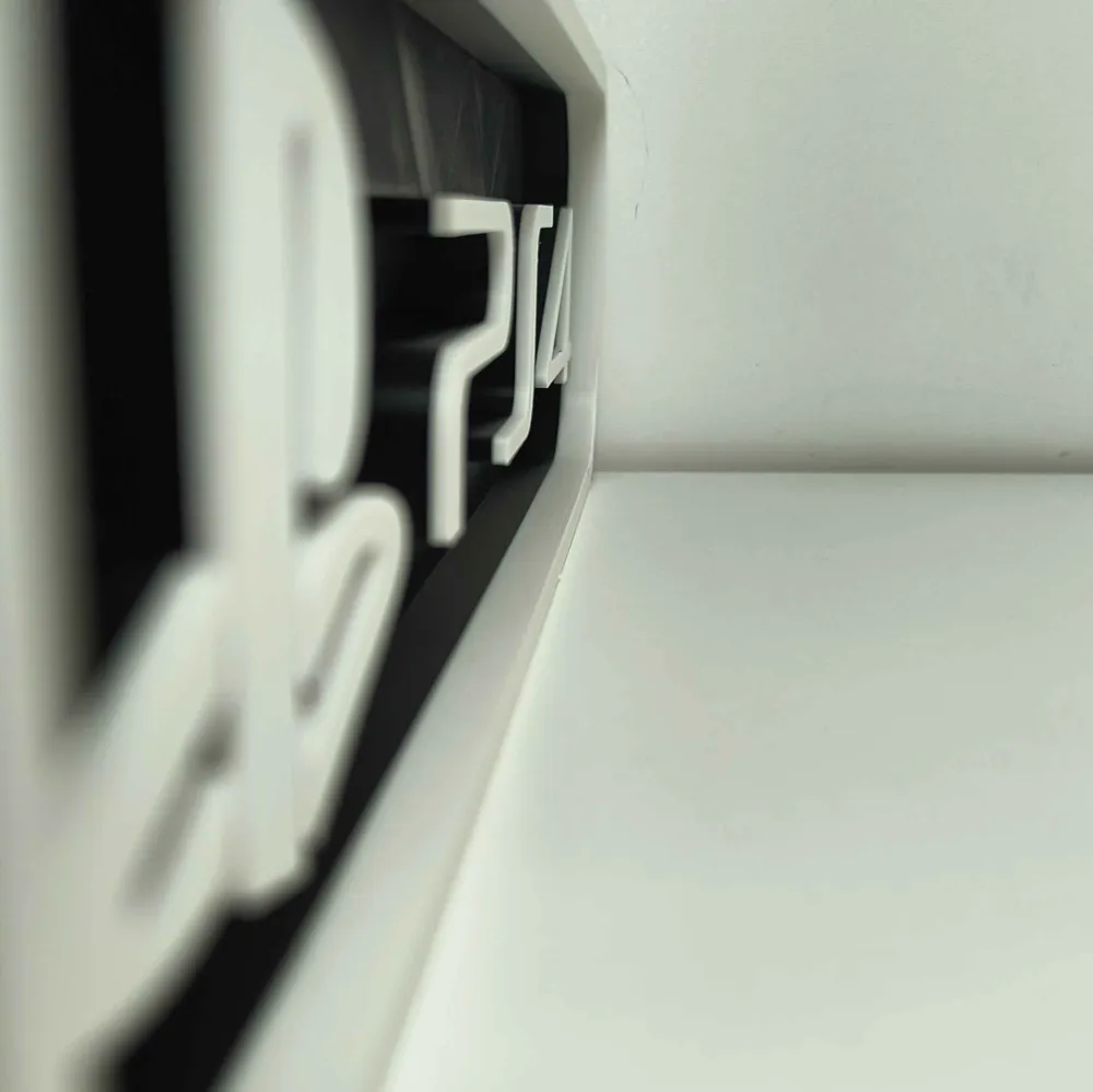 Placa con el logotipo de la consola - PS4 / PlayStation 4 - Modelo de ...