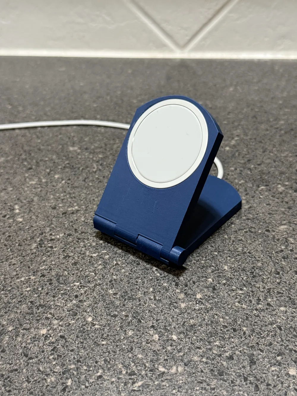 Folding MagSafe Stand for iPhone by JP Designs - MakerWorld