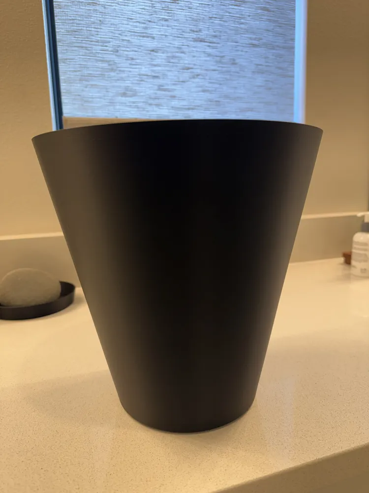 Simple Modern Tash Can by Travis MakerWorld: Download Free 3D Models