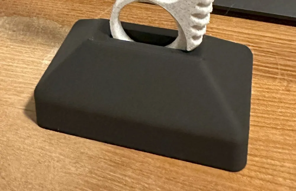 Display stand for Karambit (CS:GO/CS2) by Patte Santos - MakerWorld