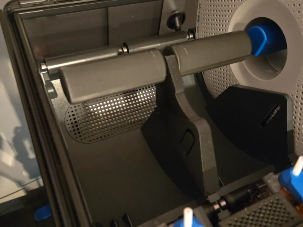 Stronger AMS spool guard Remixed by Roccobakke MakerWorld: Download ...