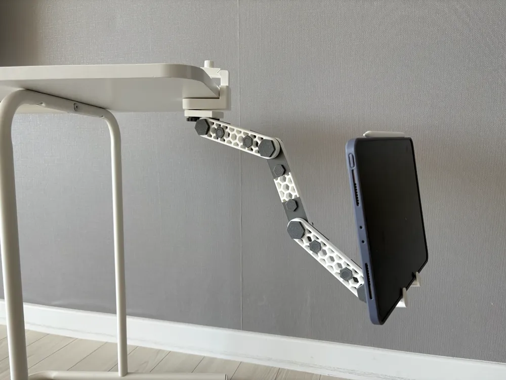 Adjustable Modular Tablet/Phone Holder by June MakerWorld: Download ...