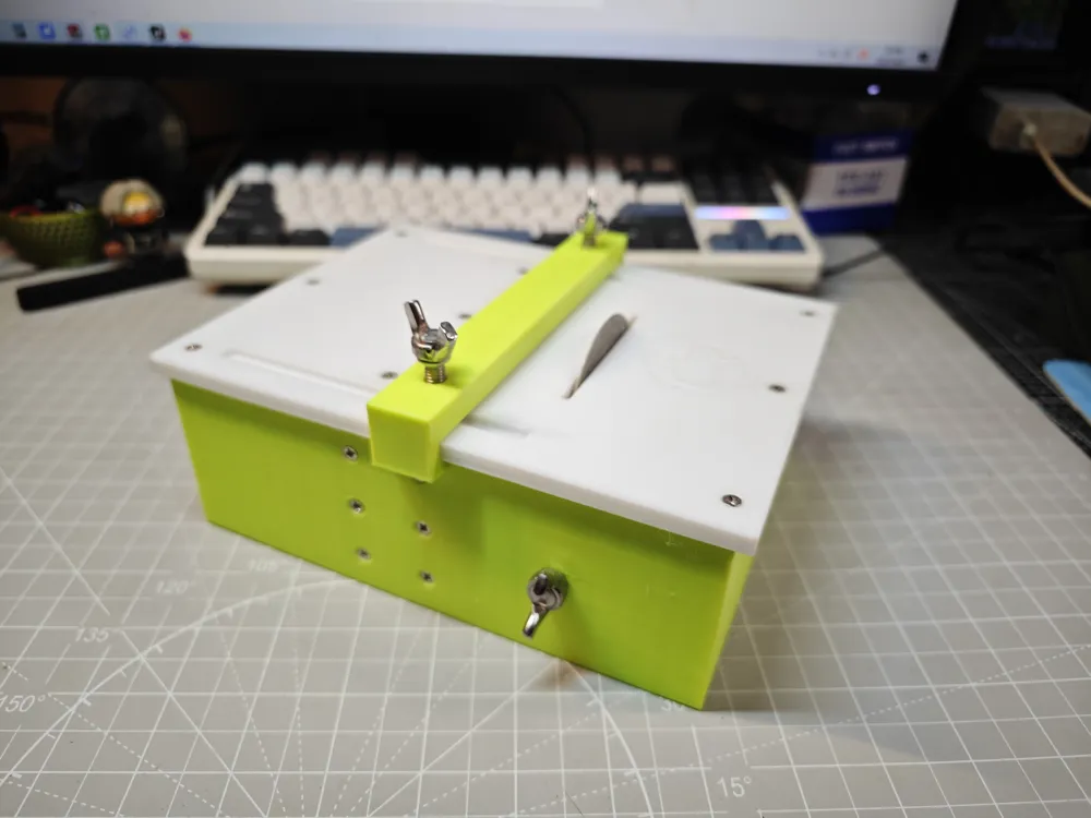Hobbyist Mini Table Saw - Free 3D Print Model - MakerWorld