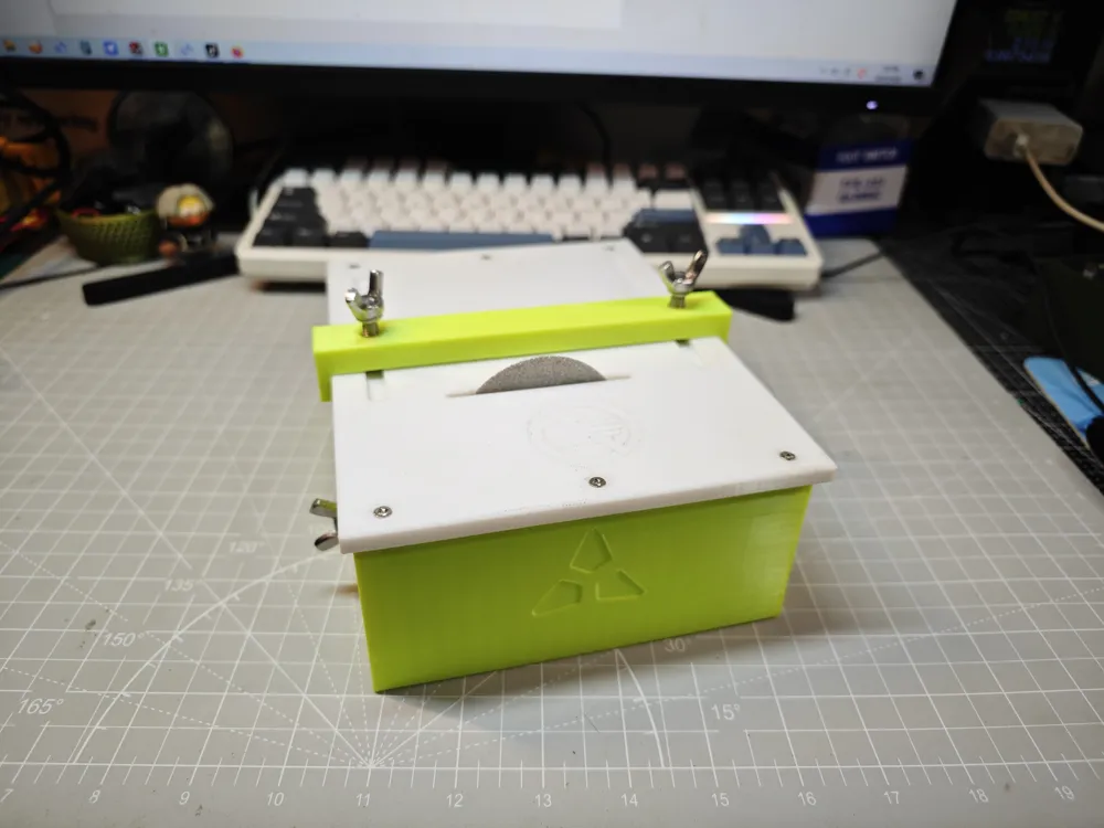 Hobbyist Mini Table Saw - Free 3D Print Model - MakerWorld