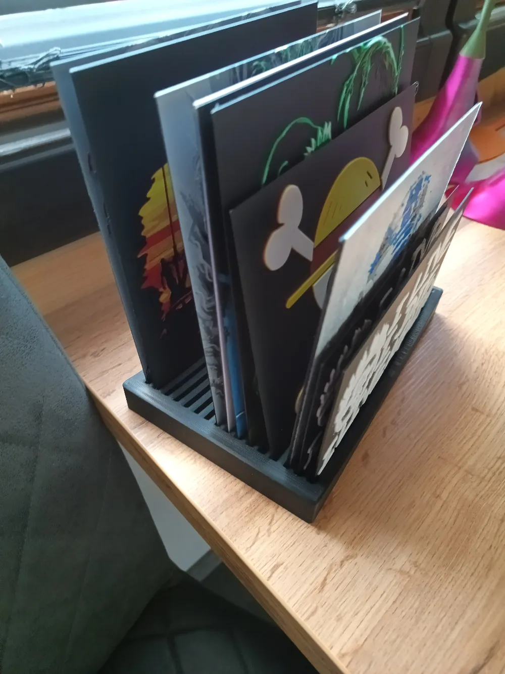 hueforge display for 16 pieces by Kettenhemd - MakerWorld