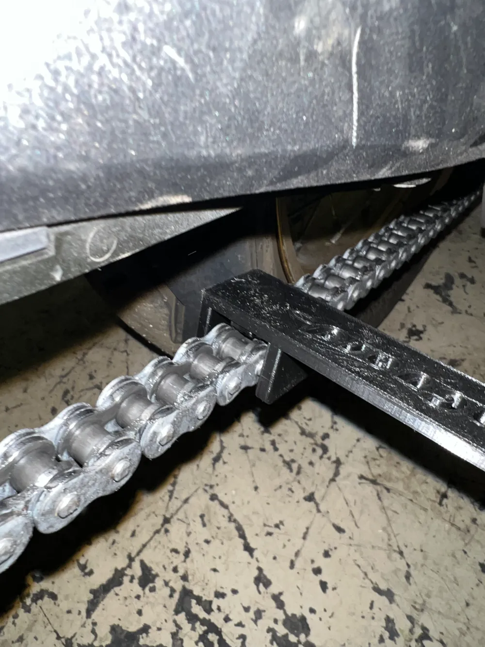 Chain Guard by Fids 3D Forge - MakerWorld